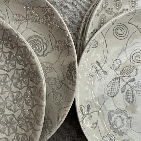 Wonki Ware 28cm Dinner Plate - Warm Grey Wash or Lace – Greige Lifestyle