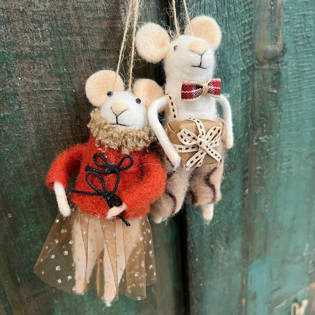 White Mice Felt Decorations - Pair - Red Jacket – Greige Lifestyle
