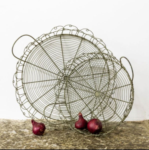 Set of Two Distressed Round Wire Trays – Greige Lifestyle